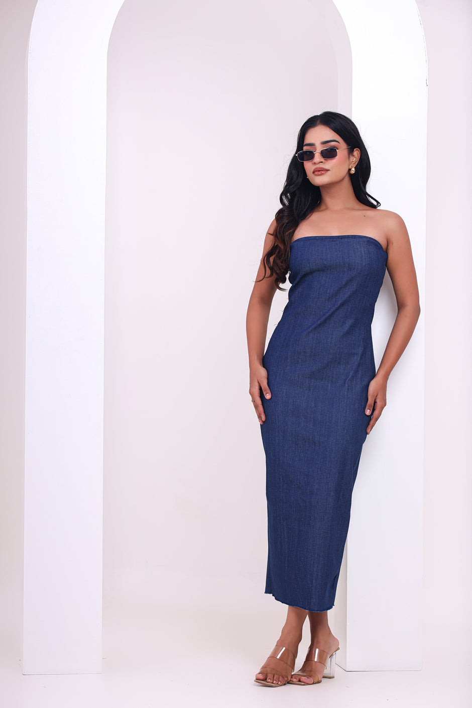 "Elevate Your Look: Women’s Fashion and Style Redefined at Avyra"