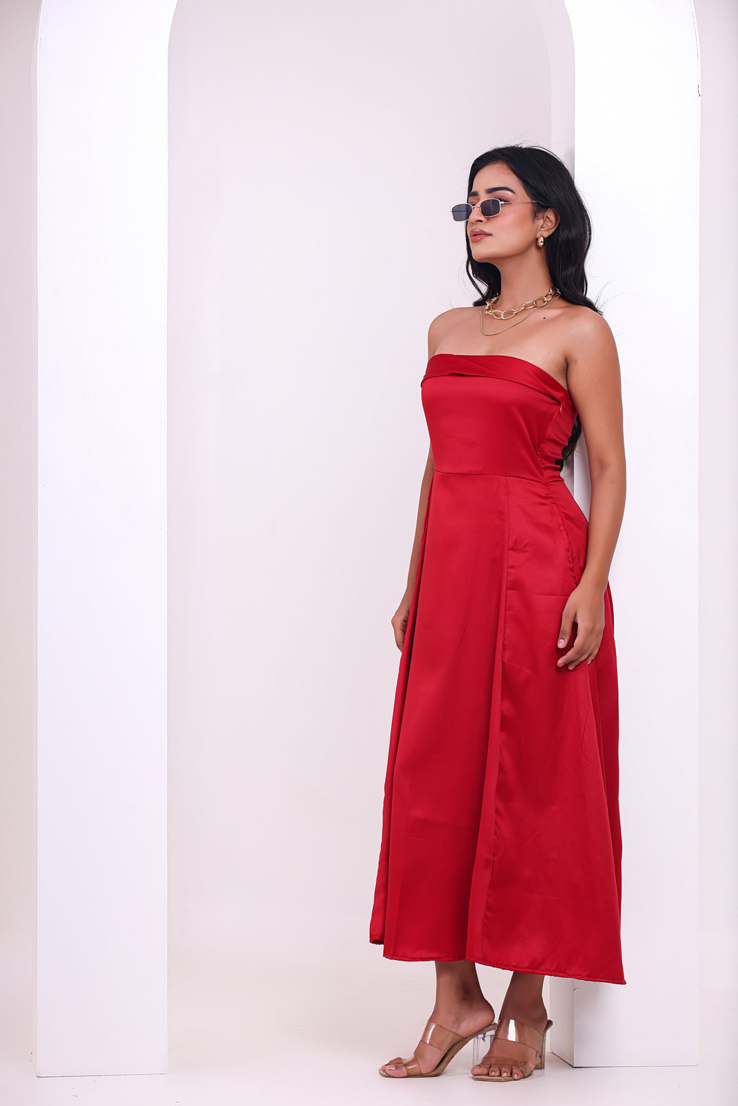 "Elevate Your Look: Women’s Fashion and Style Redefined at Avyra"