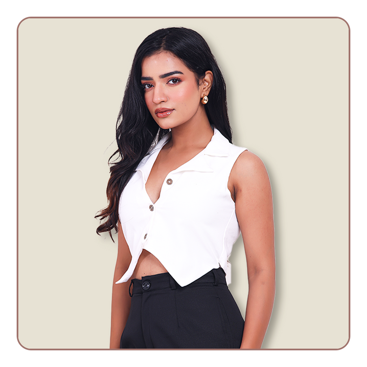 "Elevate Your Look: Women’s Fashion and Style Redefined at Avyra"