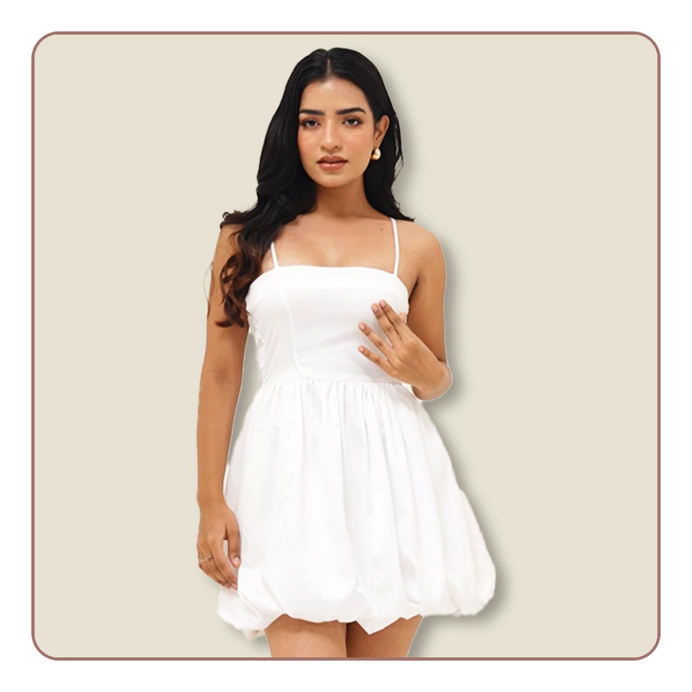 "Elevate Your Look: Women’s Fashion and Style Redefined at Avyra"